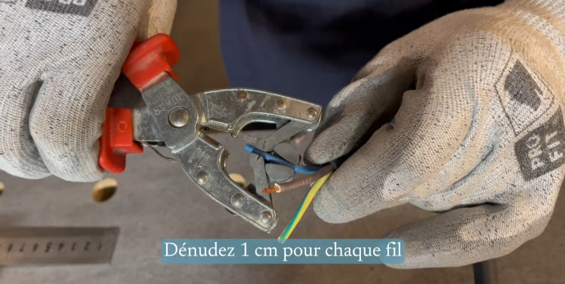 Fabriquer sa propre rallonge électrique - Nexans Home